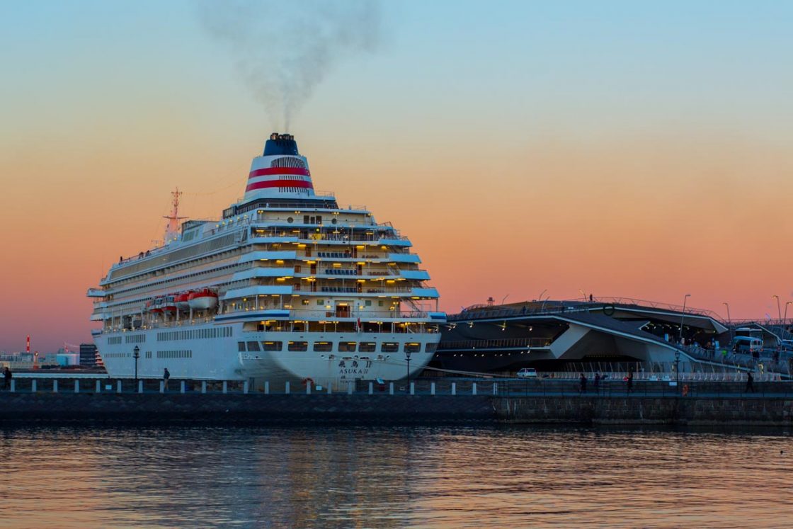 Osanbashi Pier & Passenger Terminal | japanistry.com